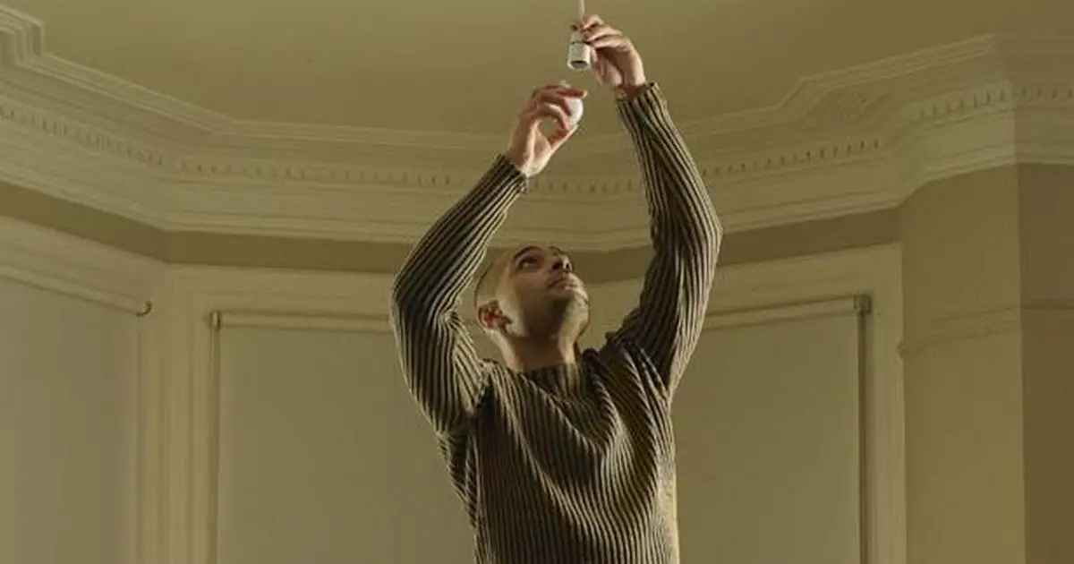 Halogen Bulb Installation: A Step-by-Step Guide